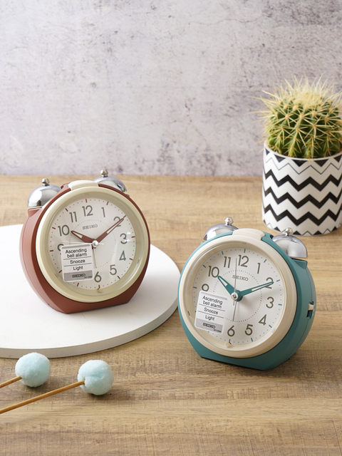 SEIKO Japanese Seiko clock silent simple luminous alarm clock bedside ...