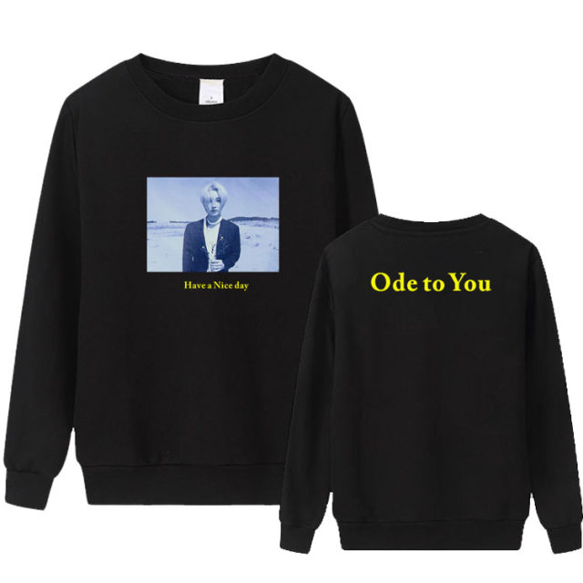 Seventeen tour concert ODE to you surrounded by singing singing clothes ...