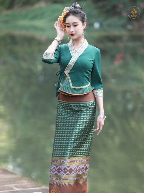 Dai Princess Dai Traditional Ethnic Clothing Women's Suit Embroidered ...