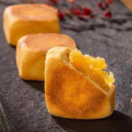 Taiwan Imported Specialty Jiade Pineapple Cake, Phoenix Yolk Cake ...