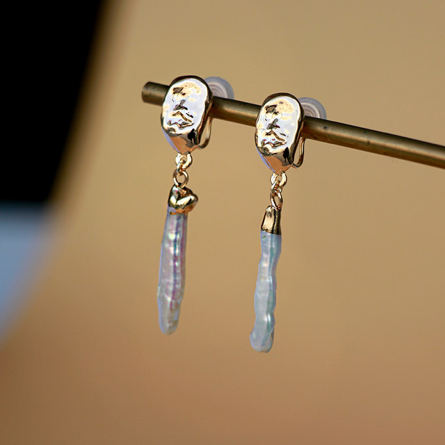 Natural Baroque color -optical leisurely toothpick pearl earrings ...