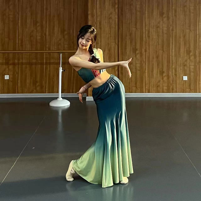 Adult Dai dance clothing peacock dance fishtail skirt practice dance ...
