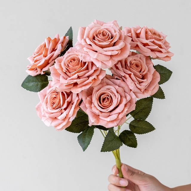 Bionic flower bouquet, roses, artificial flowers, fake flower ...