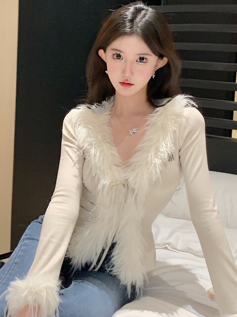 Autumn and winter atmosphere, wool sweater, V-neck strap cardigan ...