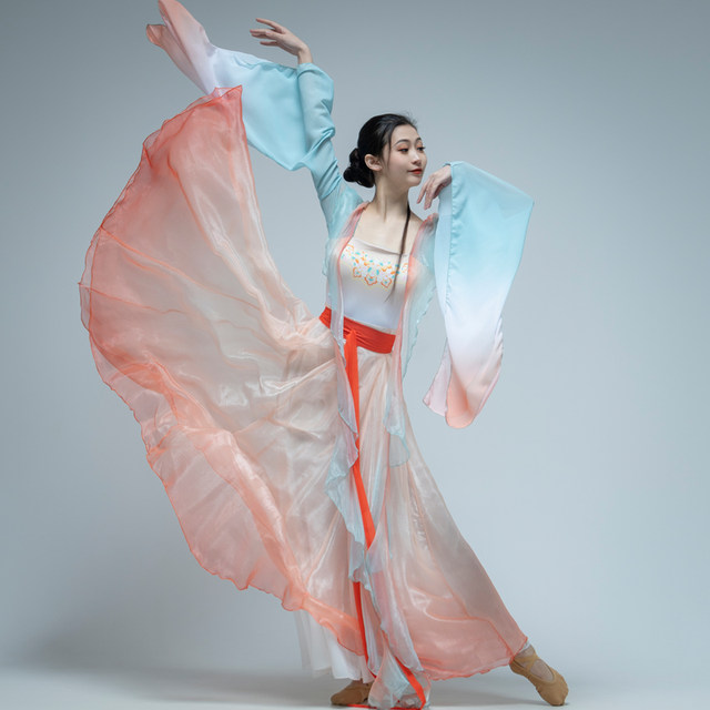 Xia Hui's daughter loves the same elegant body rhyme practitioner ...