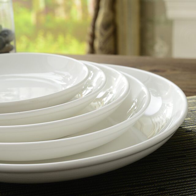 Ceramic plates, dish plates, household plates, white plates, tableware ...