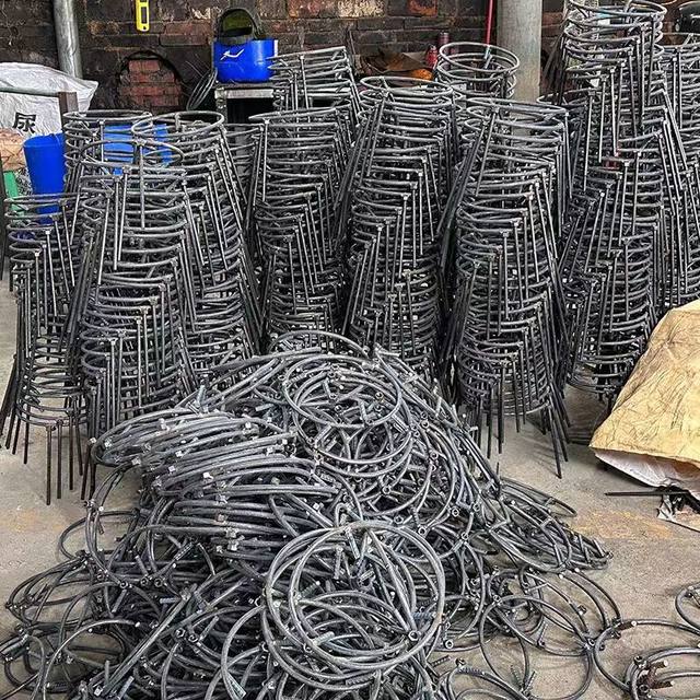 Three-legged firewood stove rack household outdoor pot rack pot ring ...