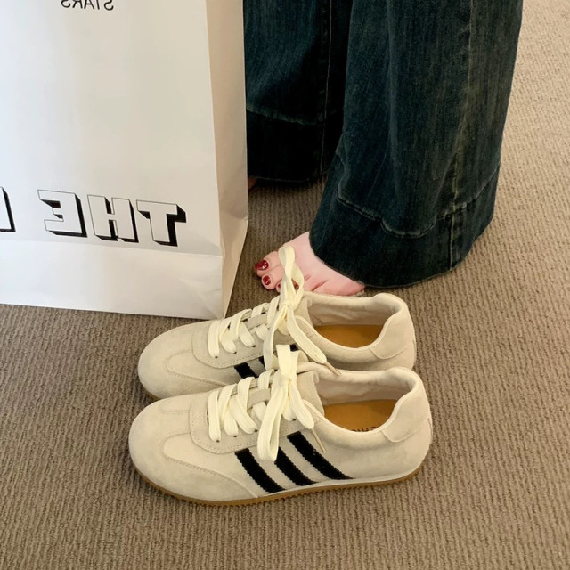 Counter genuine leather yellow Deshu shoes for women in spring and ...