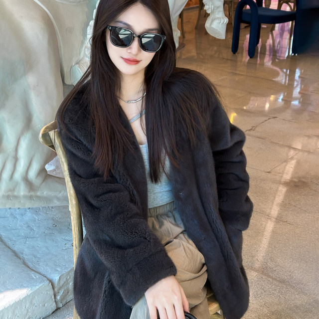 Purple label short two imported 2024 new crown velvet mink fur whole ...