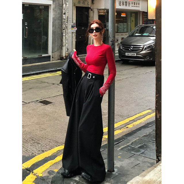 Li Wanjun New Year Red Diamond Round Neck Top Women's Early Spring 2025 ...