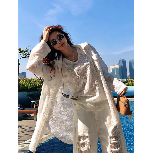 Li Wanjun Sweet Soft Lace Spliced V-neck Slinging Vest Women's Early ...