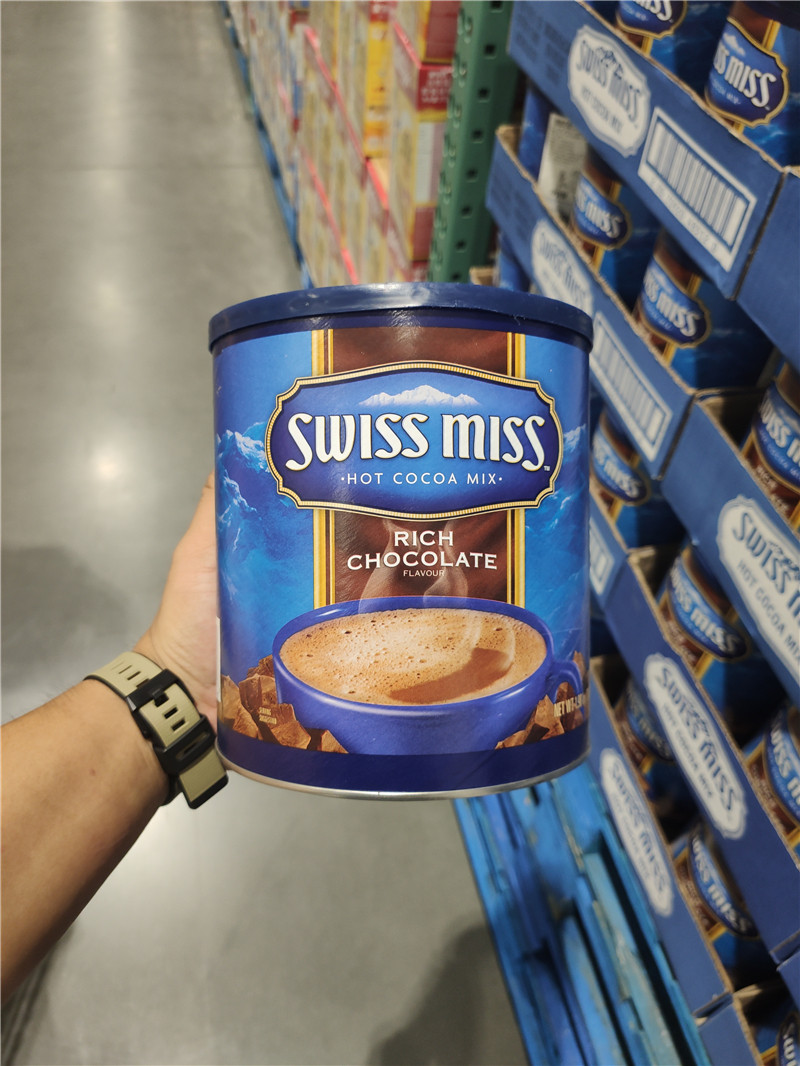 Costco shop customer purchasing swissmiss Swiss Miss Chocolate Flavored ...