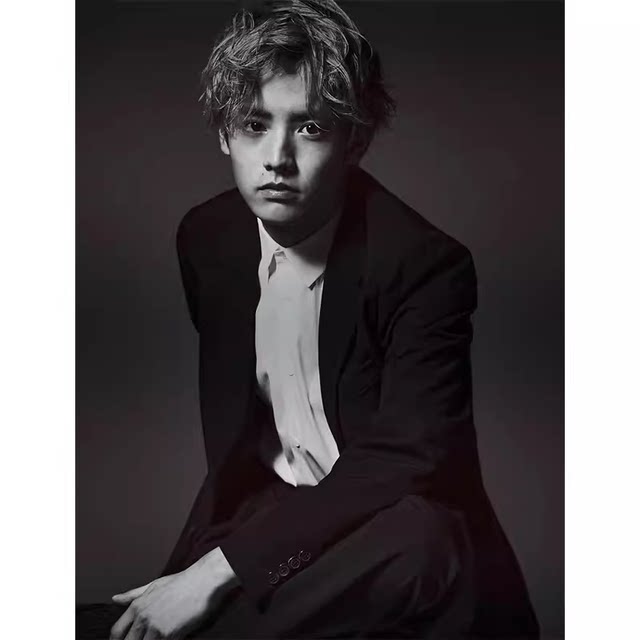 Japanese original version Akachu Weiji / { E } Akachu Weiji interview ...