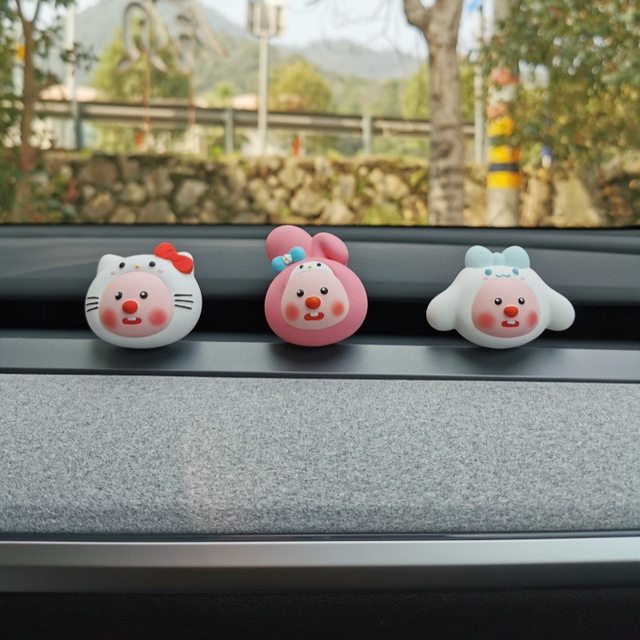 Cute little beaver loopy car aromatherapy perfume car ornaments Ruby ...