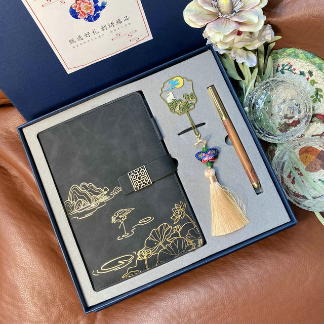 New Chinese-style note notebook, Suzhou characteristic embroidered ...