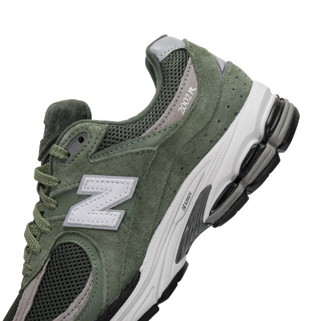 New Balance Men's Female Shoes Spring and Autumn New NB2002R Retro ...