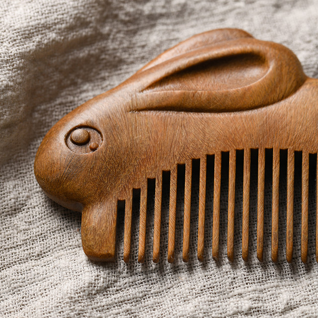 Green sandalwood first-year gift wood comb rabbit zodiac portable small ...