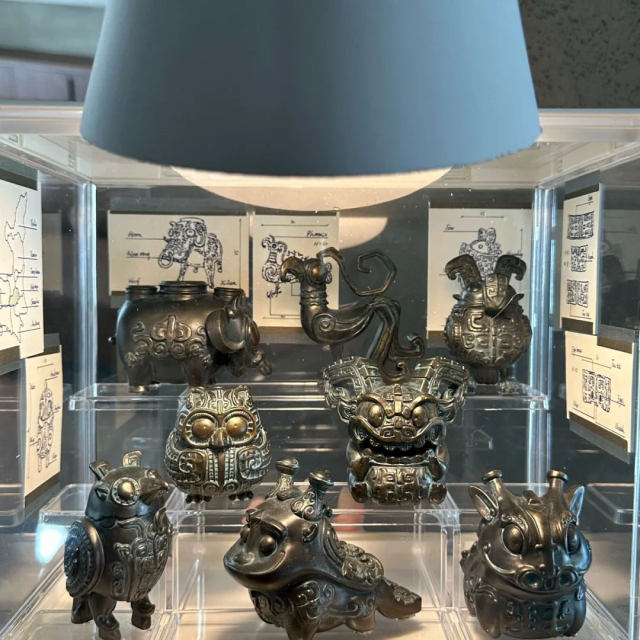 Genuine 52TOYS trendy peripheral cultural and creative figures ...