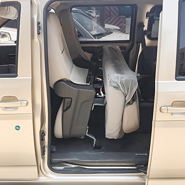 Wuling Hongguang s journey Hongguang plus seat modified folding space ...