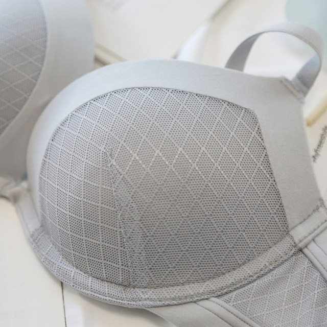 Yue Xin upper thin and lower thick double removable shoulder straps sexy v-shaped soft steel ...