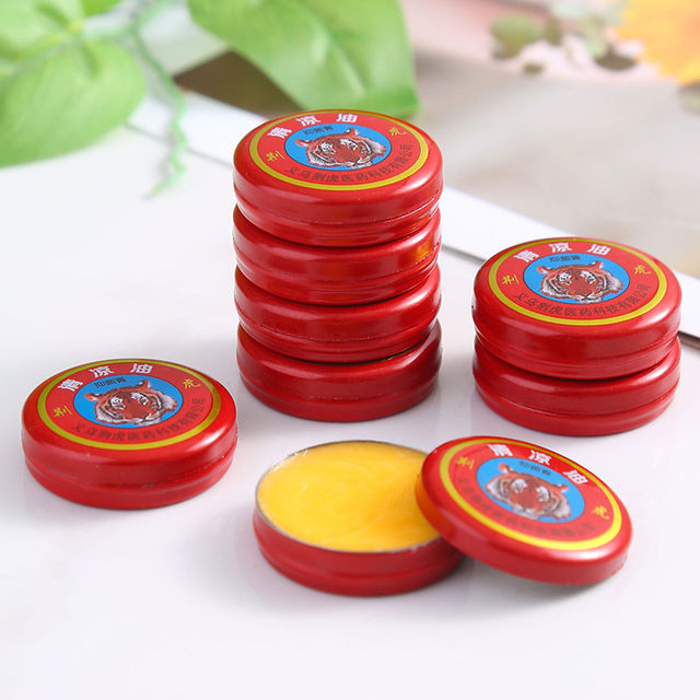 Cool oil tiger head brand refreshing small bottle anti-heatstroke ...