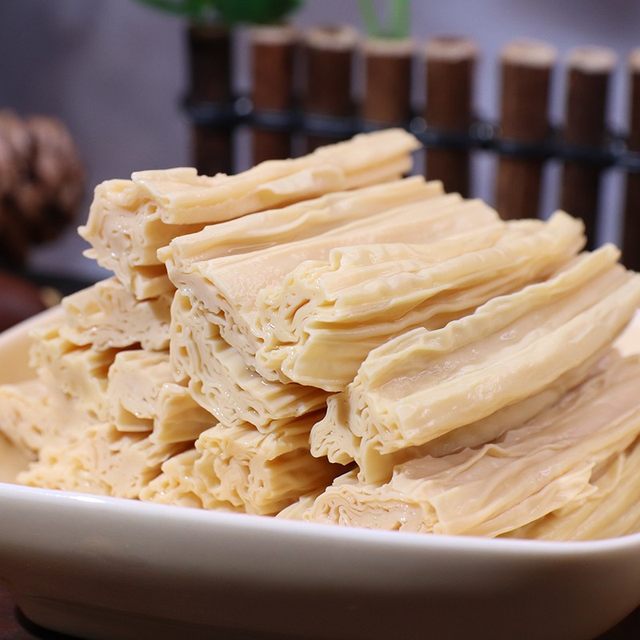 Northeast soybean yuba dry goods homemade oily bean curd bean curd ...