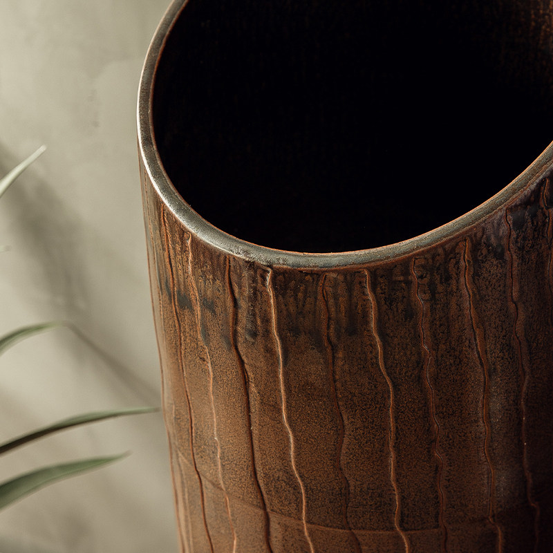 Retro Large Column Basin for Outdoor Gardens and Courtyards