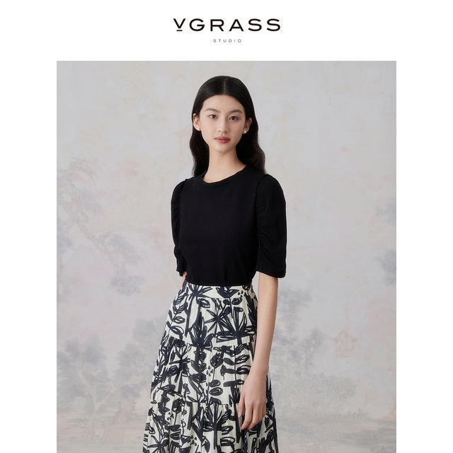 VGRASS ink black embroidered bubble sleeve T -shirt 24 summer new fashion slim top female