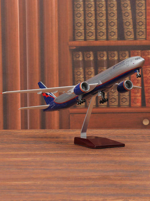 47 cm passenger aircraft assembly model Boeing 777 Russian aviation ...