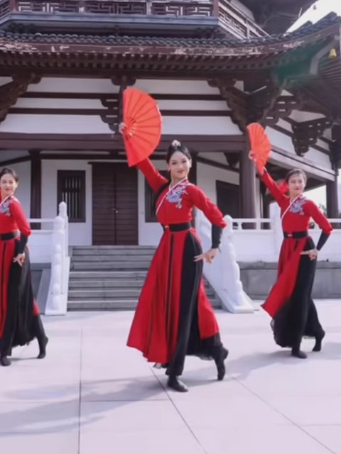 Snow Dragon Yin classical dance costume female elegant swordsman Chinese style fairy Chinese ...