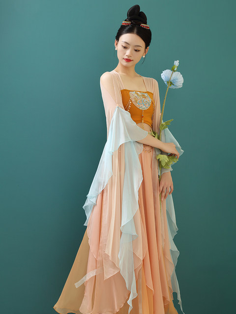 GSAK Dunhuang Feitian Improved Hanfu Contrasted Colors and Chest Fake ...