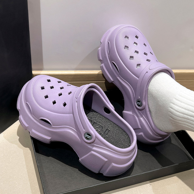 Thick-soled Crocs 2024 New Summer Women's Outer Sandals Seaside Beach ...