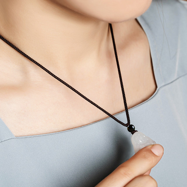 Flower element hand-woven necklace rope thin black and red agate ...