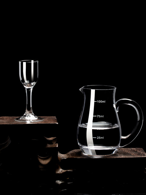 Liquor wine divider red wine decanter crystal glass with scale ...