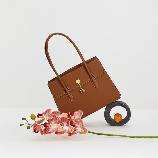 SERENDIPPO white factory new Chinese style pipa buckle shoulder bag ...