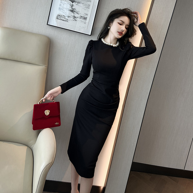 Hepburn style black inner dress for women autumn and winter 2024 new ...