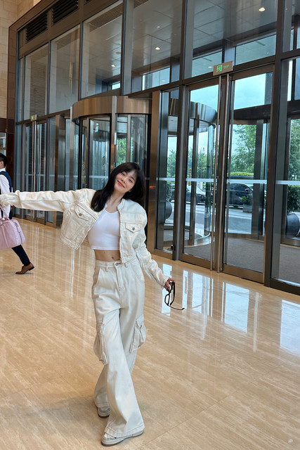 Jing Dier Korean style autumn casual denim jacket/pocket design work ...