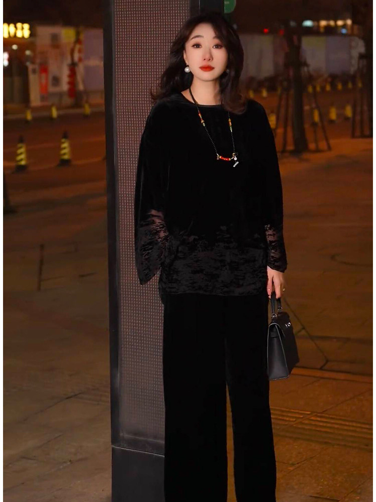 Light-made style long-sleeved round neck lace spliced velvet top ...