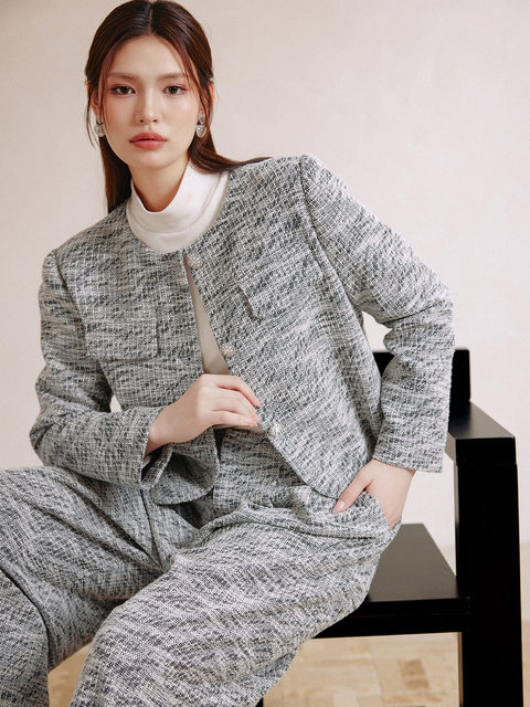 Plusmall Pine Tea Lazy Tone Thick Flower Texture Round Neck Small ...