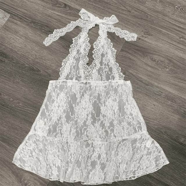Hanging neck lace sling vest Female autumn sweet hot girl, wearing lace ...