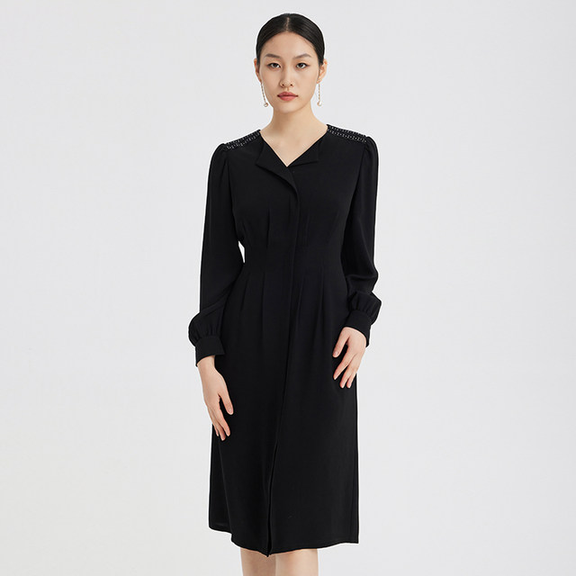 The same style of Ma Tiannu girl spring and summer new V-neck long ...