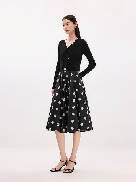 LANCY/Langzi 2025 summer new simple high-end cardigan temperament slim short V-neck black ...