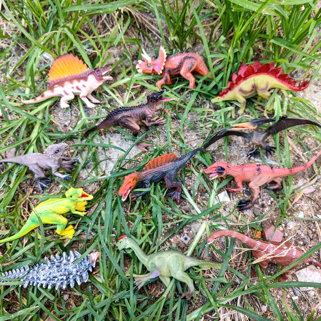 Simulated real-life dinosaur model set Tyrannosaurus behemoth ...