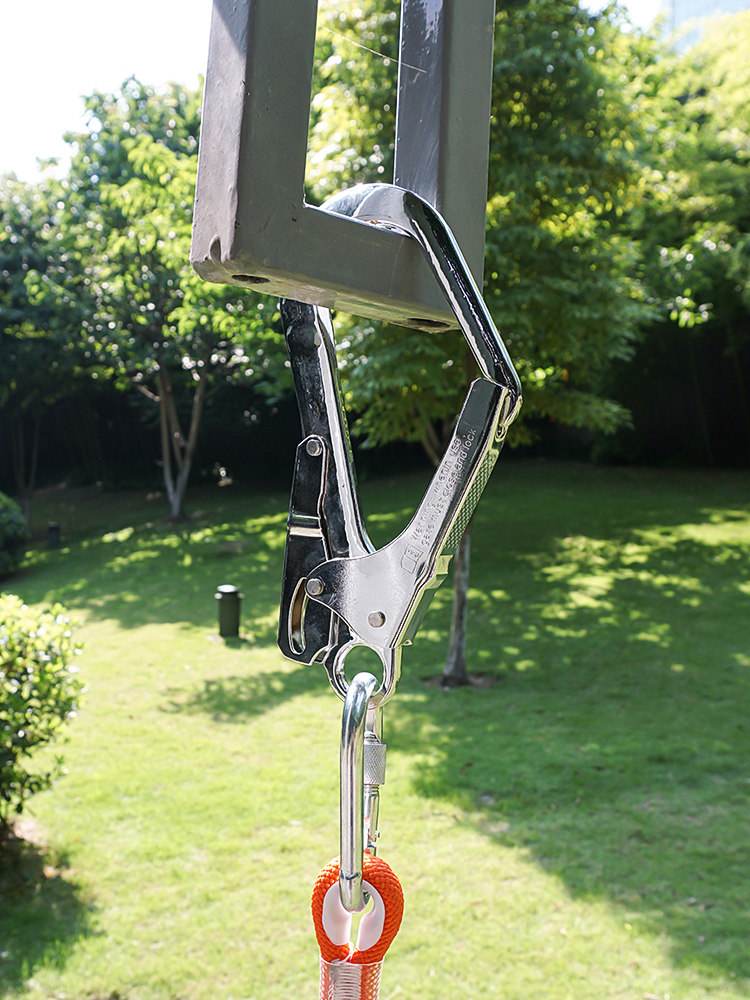 Camna Safety Hook - Self-Locking Large Hook for Climbing