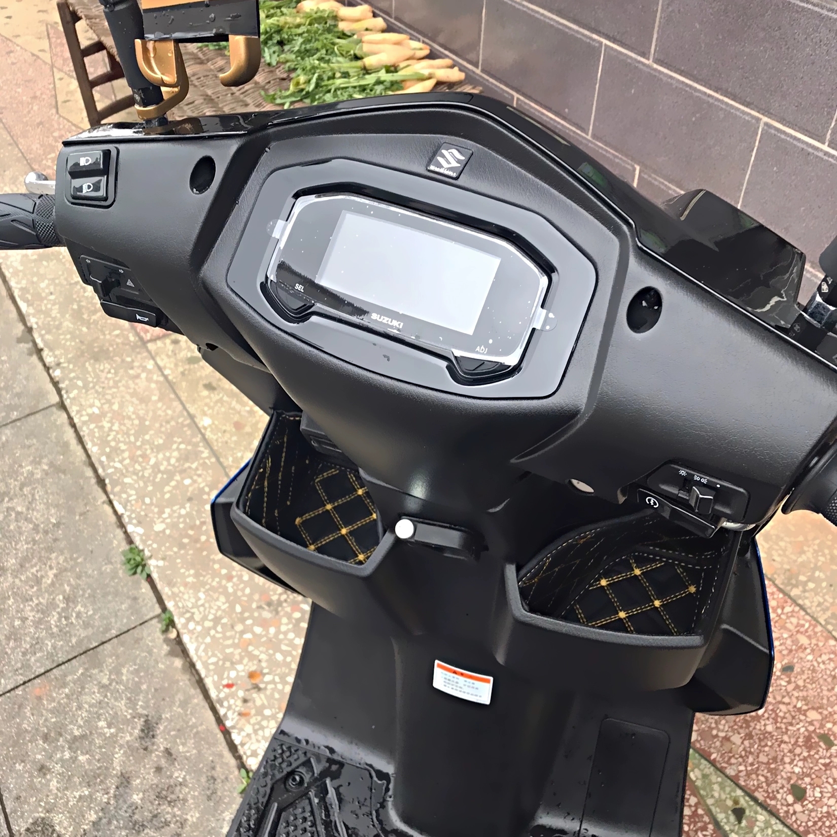 Suitable for Qingqi Suzuki Youyou UY125 storage box pad UU125 seat bucket lined toilet pad ...