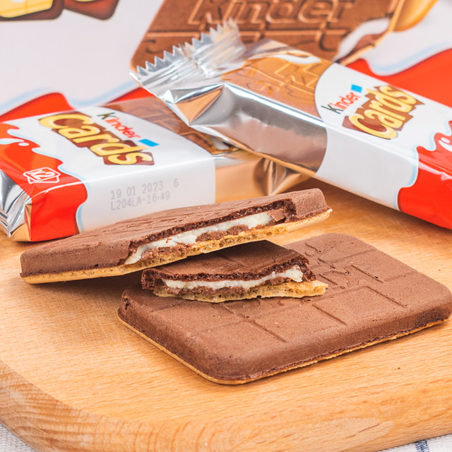 Kinder Chocolate Carltz Sandwich Wafer Crackers Colorful Happy Hippo ...