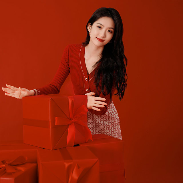 Yichen 2024 winter new style small fragrant dress French V-neck knitted splicing printed skirt ...