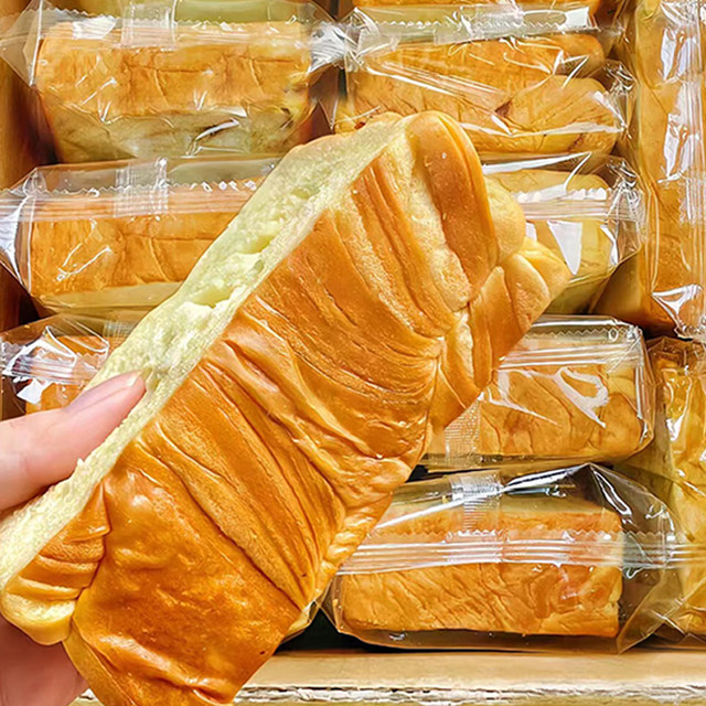 Thick-cut toast bread, whole box breakfast, snacks for lazy people ...