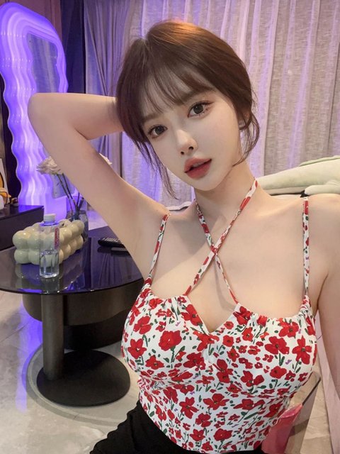 Fat MM Extra Large Size 300 Jin [Jin equals 0.5 kg] Sweet hot girl floral neck halter vest women ...