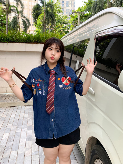 Yuzi caviar denominated denim shirt short -sleeved large size women's slightly fat MM obviously ...